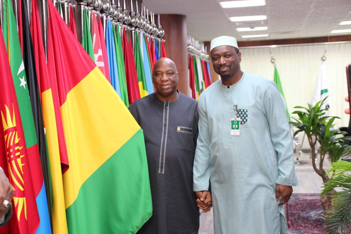 The Guinean Minister of Foreign Affairs visits IIFA – International ...